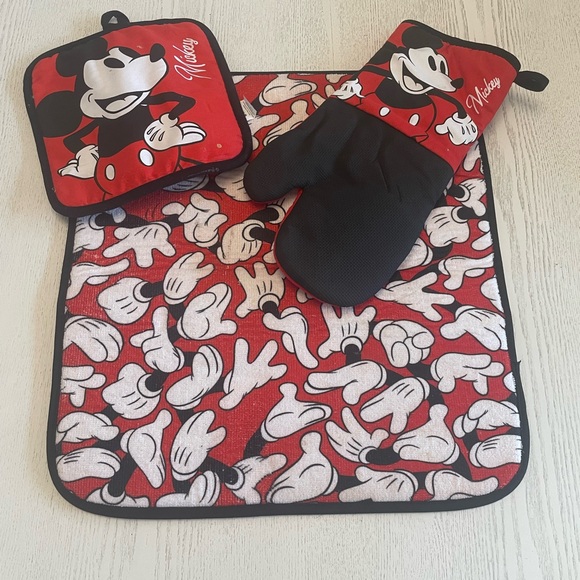 Disney | Accessories | Disney Red Mickey Mouse Kitchen Accessories Set ...